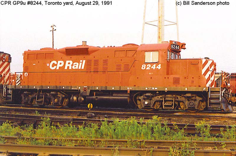 GP9u 8244
